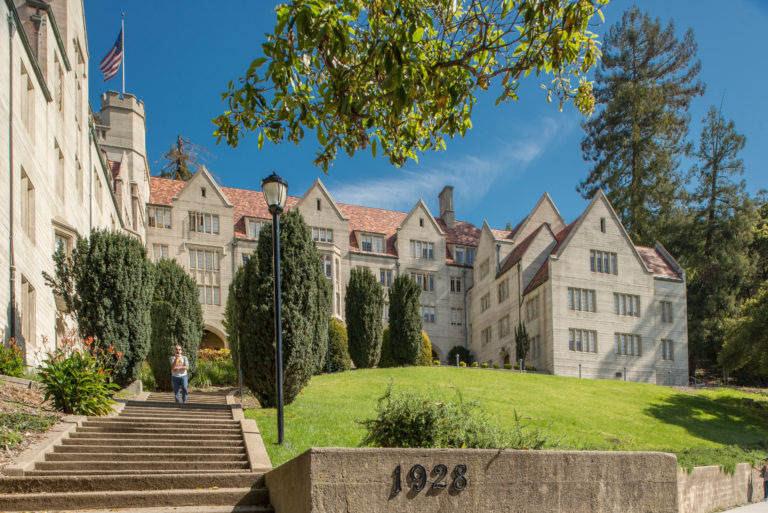 Bowles Hall - PGAdesign
